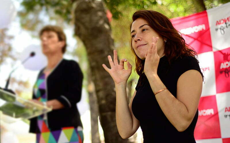 Interpretación simultánea y consecutiva para eventos